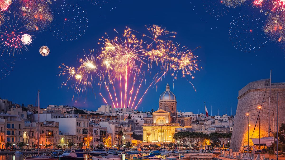 Malta International Fireworks Festival Lighting Up The April Skies!