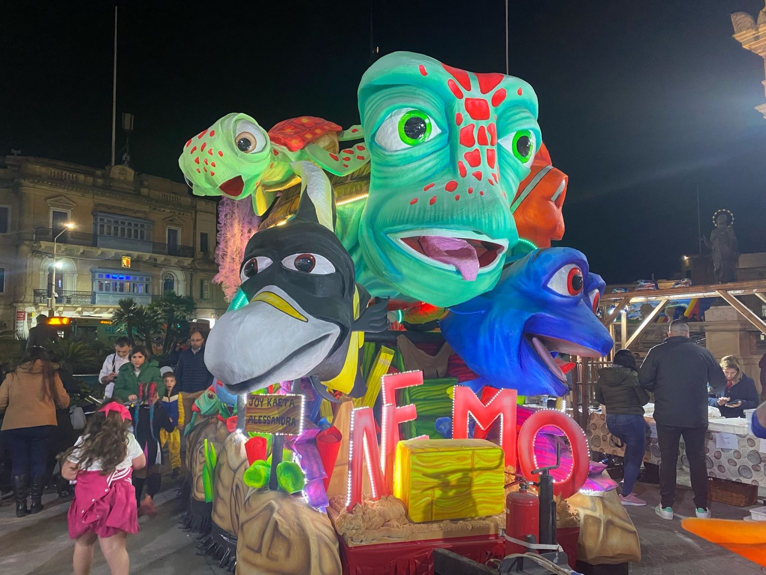 Carnival In The Heart Of Mosta: Kuluri u Briju - Vibe FM